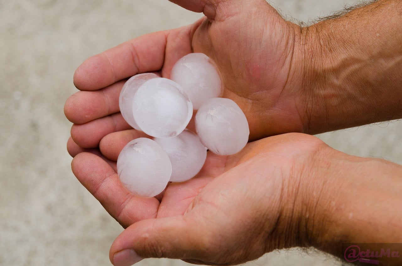 Zware buien met hagel en wateroverlast in Limburg en omgeving